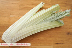 Cardo con salsa de almendras, una receta tradicional sencilla y ...